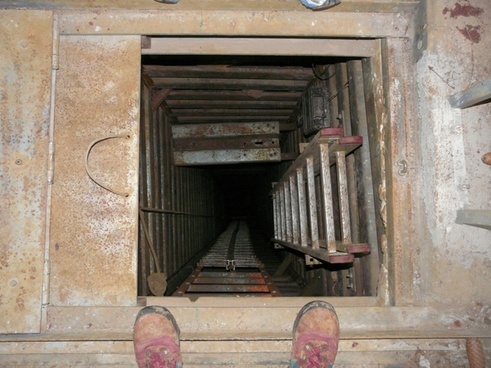 Speleology shaft pit cave Free stock photos in JPEG (.jpg) 3264x2448 ...